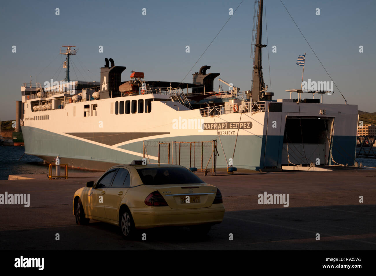 marmari express car ferry lavrio port attica greece Stock Photo - Alamy