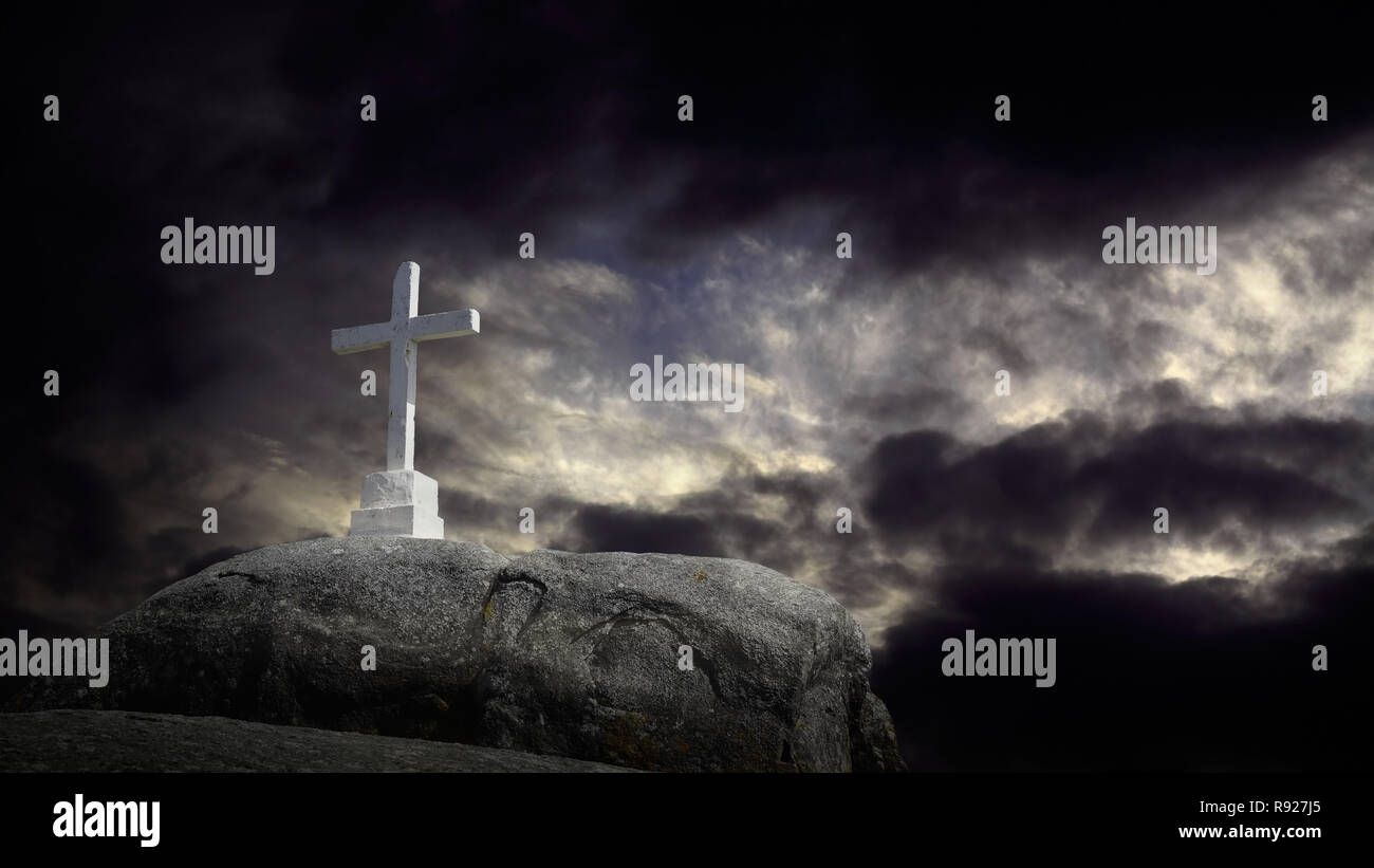 Rocky hill religious cross hi-res stock photography and images - Alamy