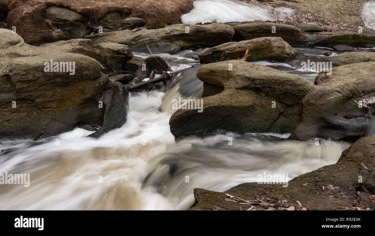 Flow water through rocks rapids hi-res stock photography and images - Alamy