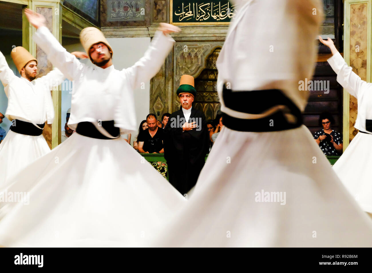 Turkish typical folk dancing Stock Photo - Alamy