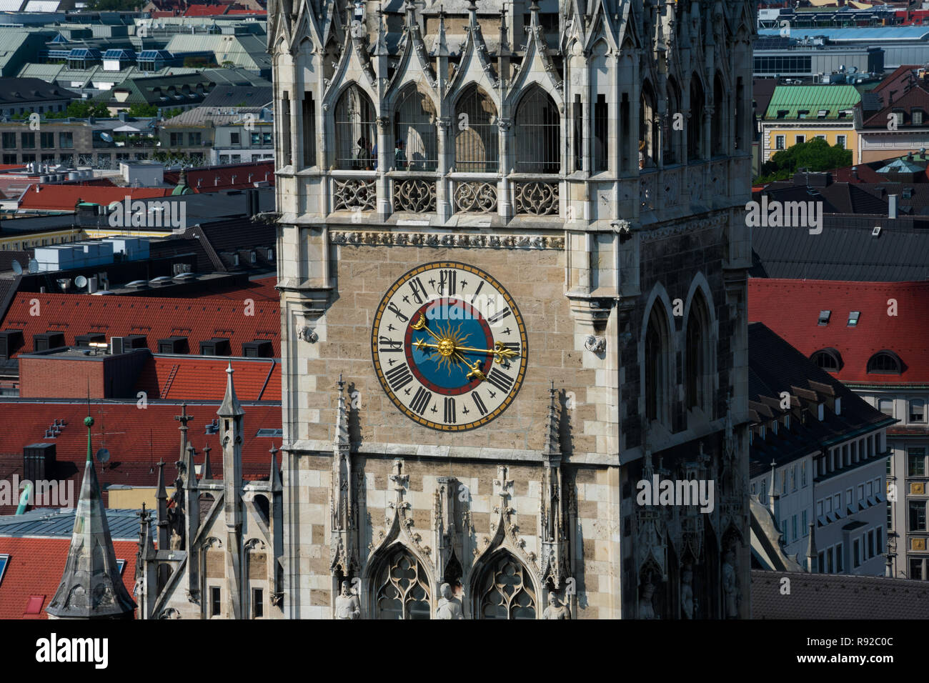 View of New Town Hall clock tower (Neues Rathaus). Mary's Square ...