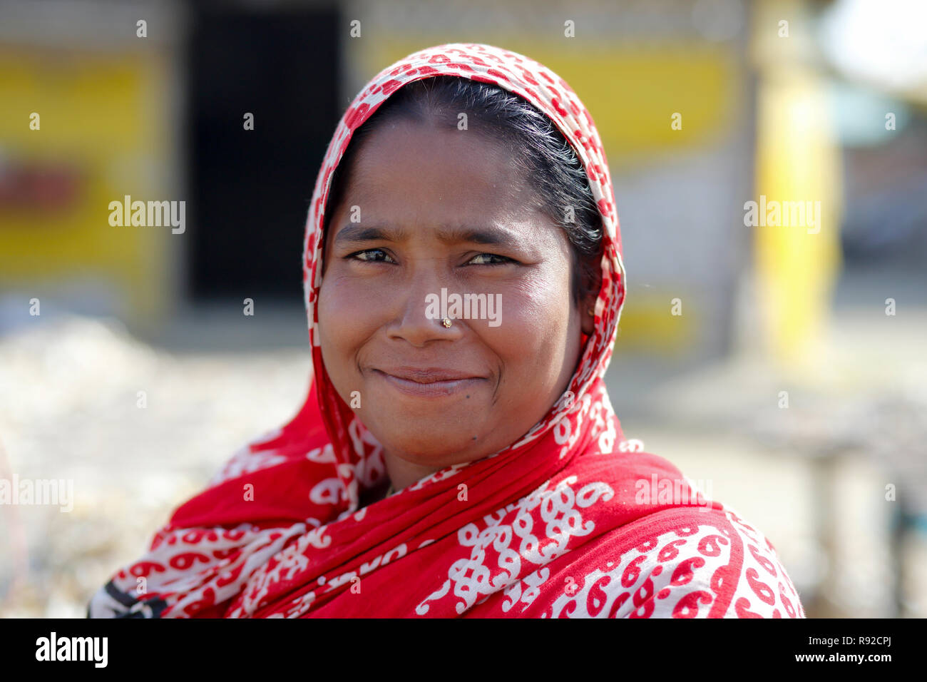 Rural bangladeshi women hi-res stock photography and images - Alamy