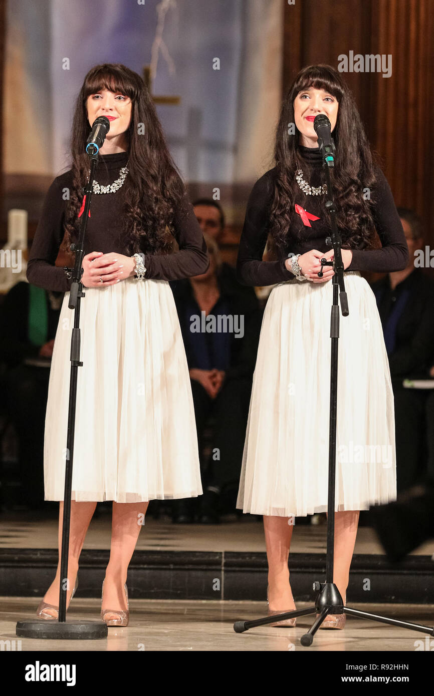 Christ Church Spitalfields, London, 18th Dec 2018. Sisters Naomi and ...