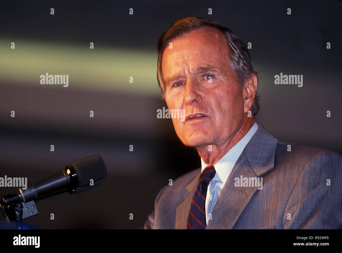 19920922 hi-res stock photography and images - Alamy