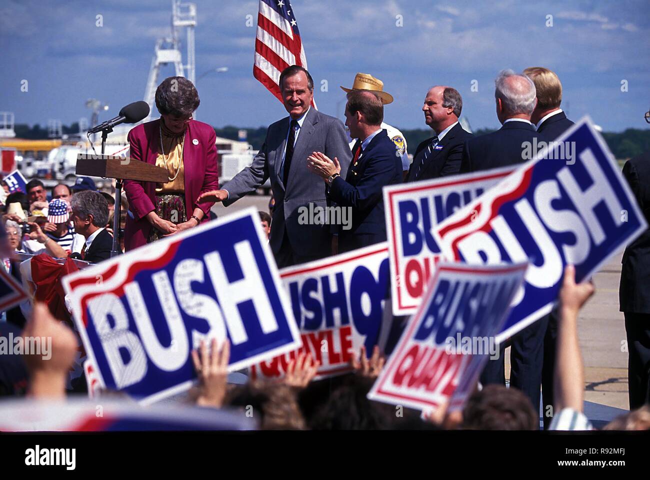 19920922 hi-res stock photography and images - Alamy