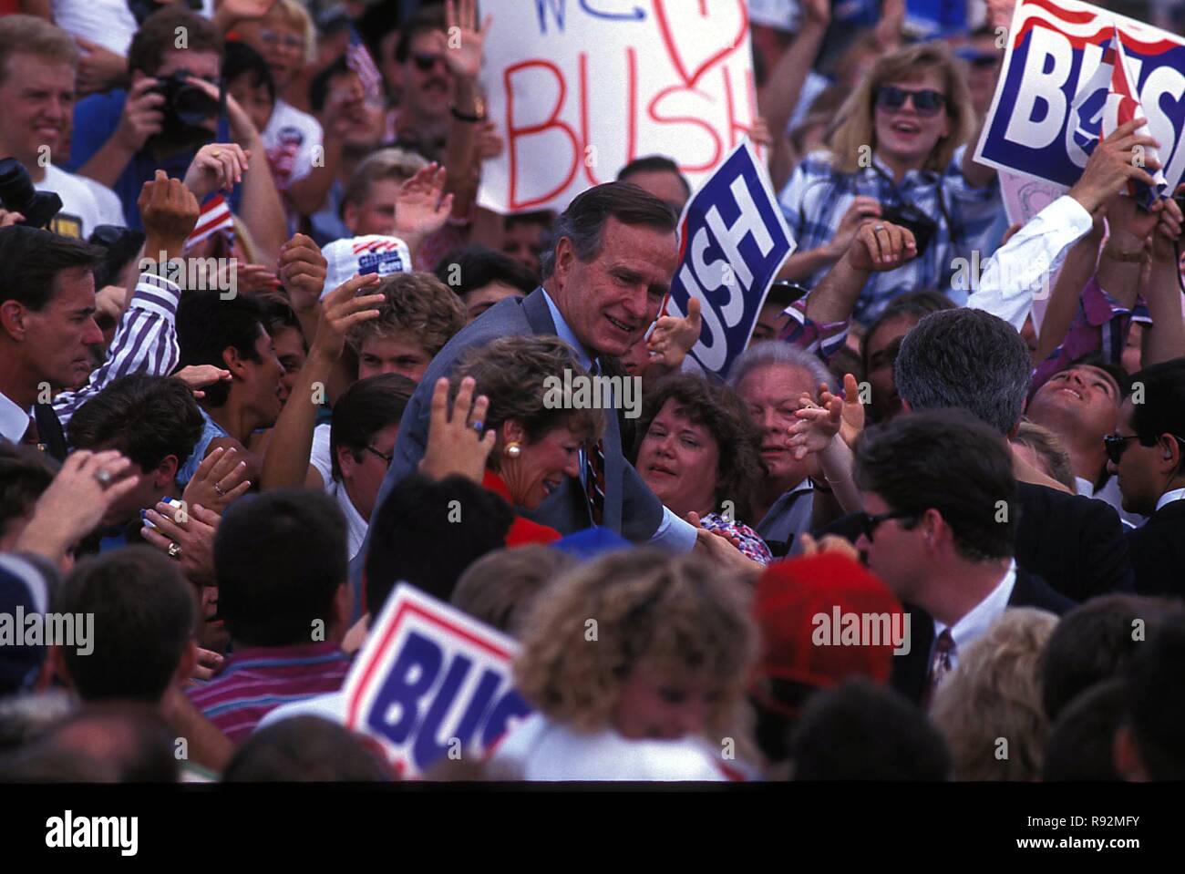 19920922 hi-res stock photography and images - Alamy