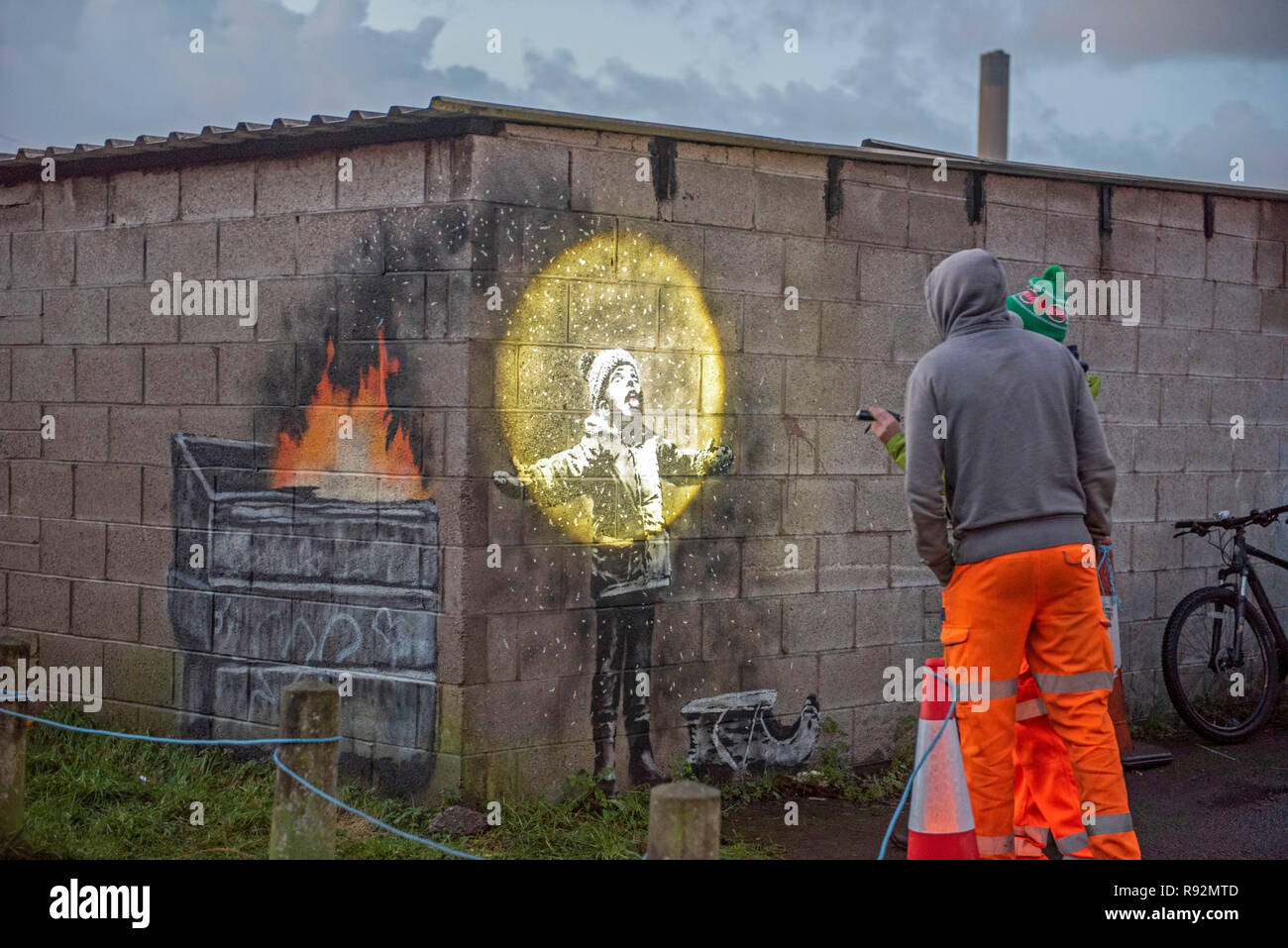 Banksy graffiti wales hi-res stock photography and images - Alamy