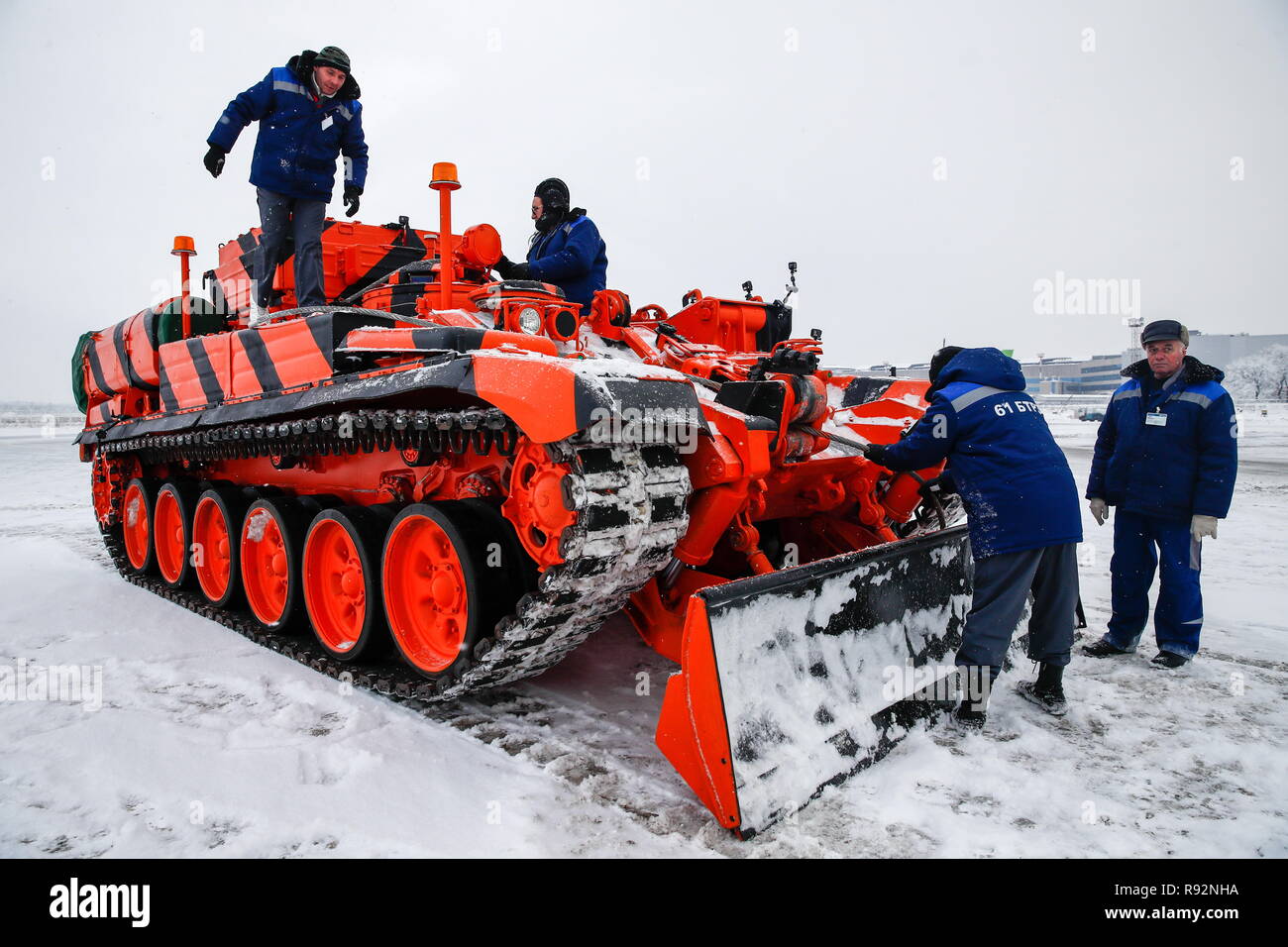 Armoured Recovery Vehicle High Resolution Stock Photography and Images ...