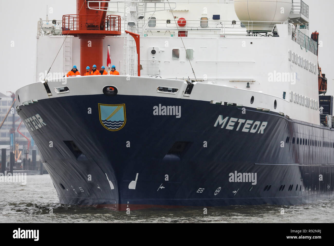 Hamburg, Germany. 19th Dec, 2018. The research vessel "Meteor" is on ...