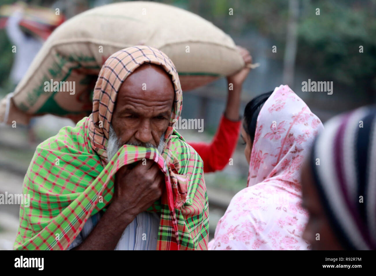 Cocoon of warm hi-res stock photography and images - Alamy