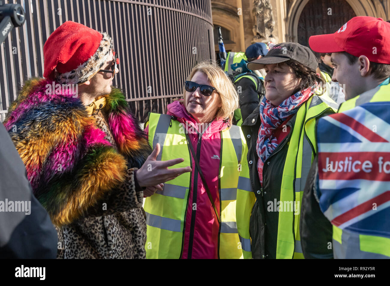 Small union jacks hi-res stock photography and images - Alamy