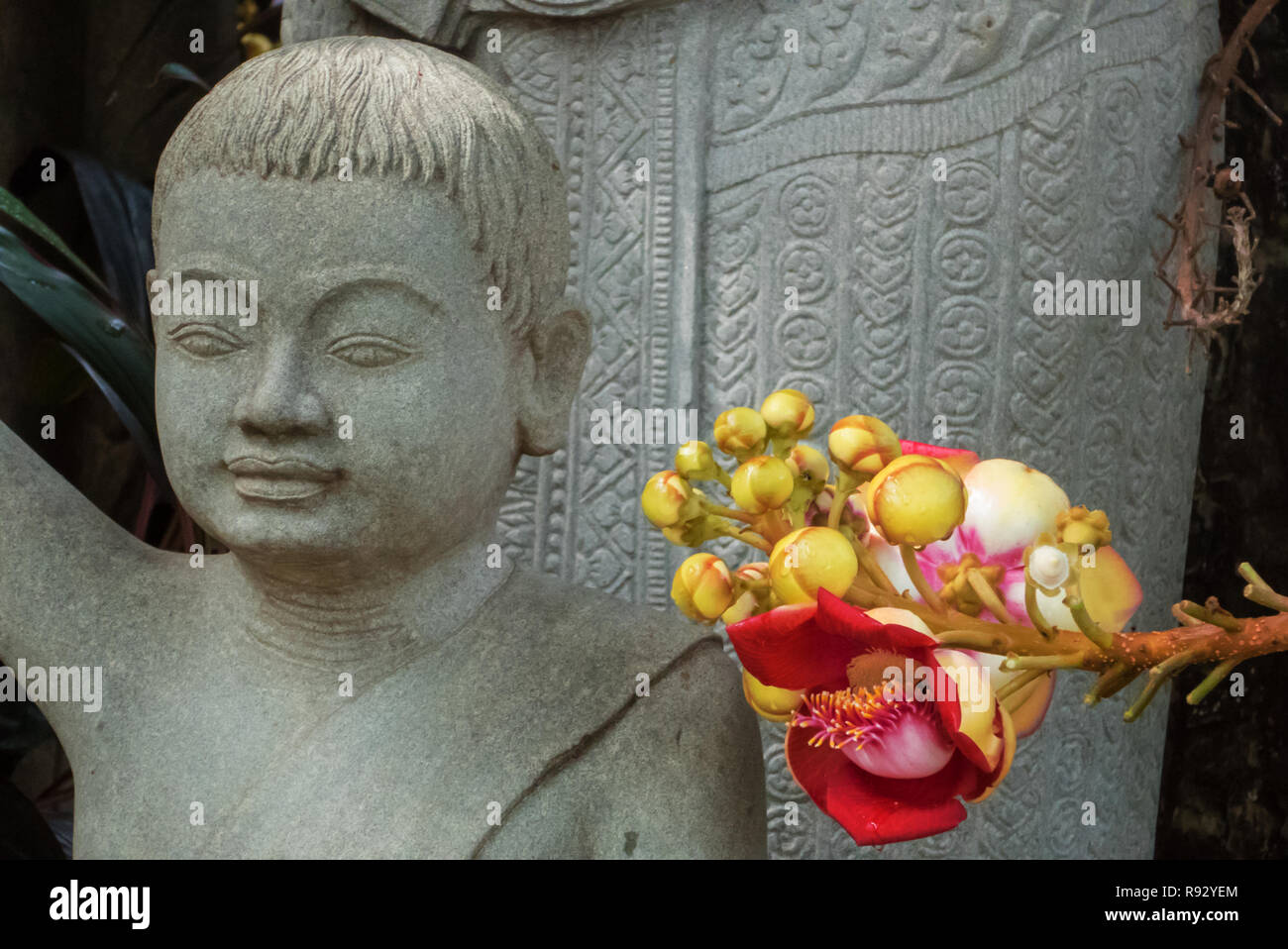 Boy buddha hi-res stock photography and images - Alamy