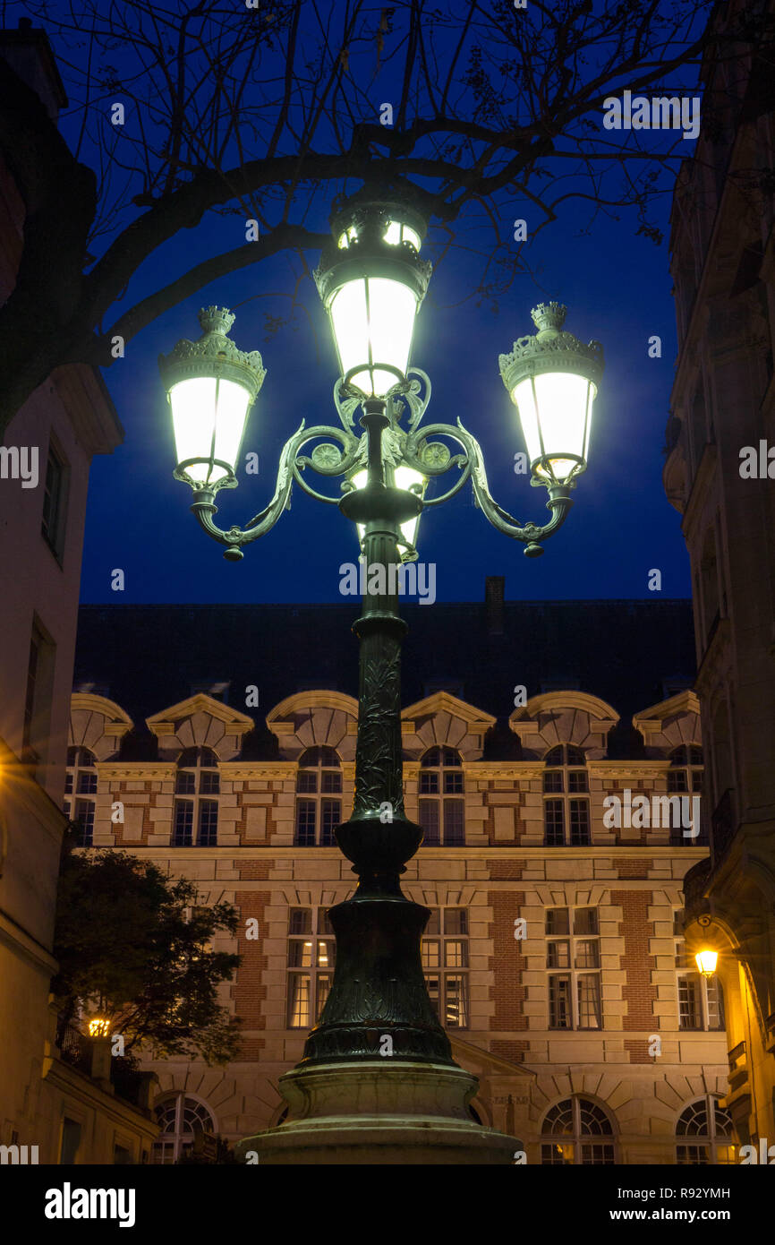 Paris place furstenberg hi-res stock photography and images - Alamy