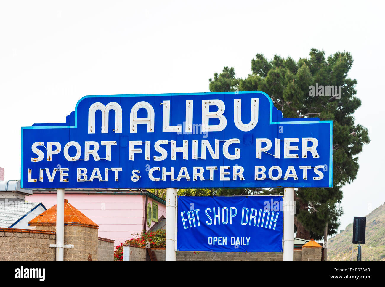 Malibu beach and sign hi-res stock photography and images - Alamy