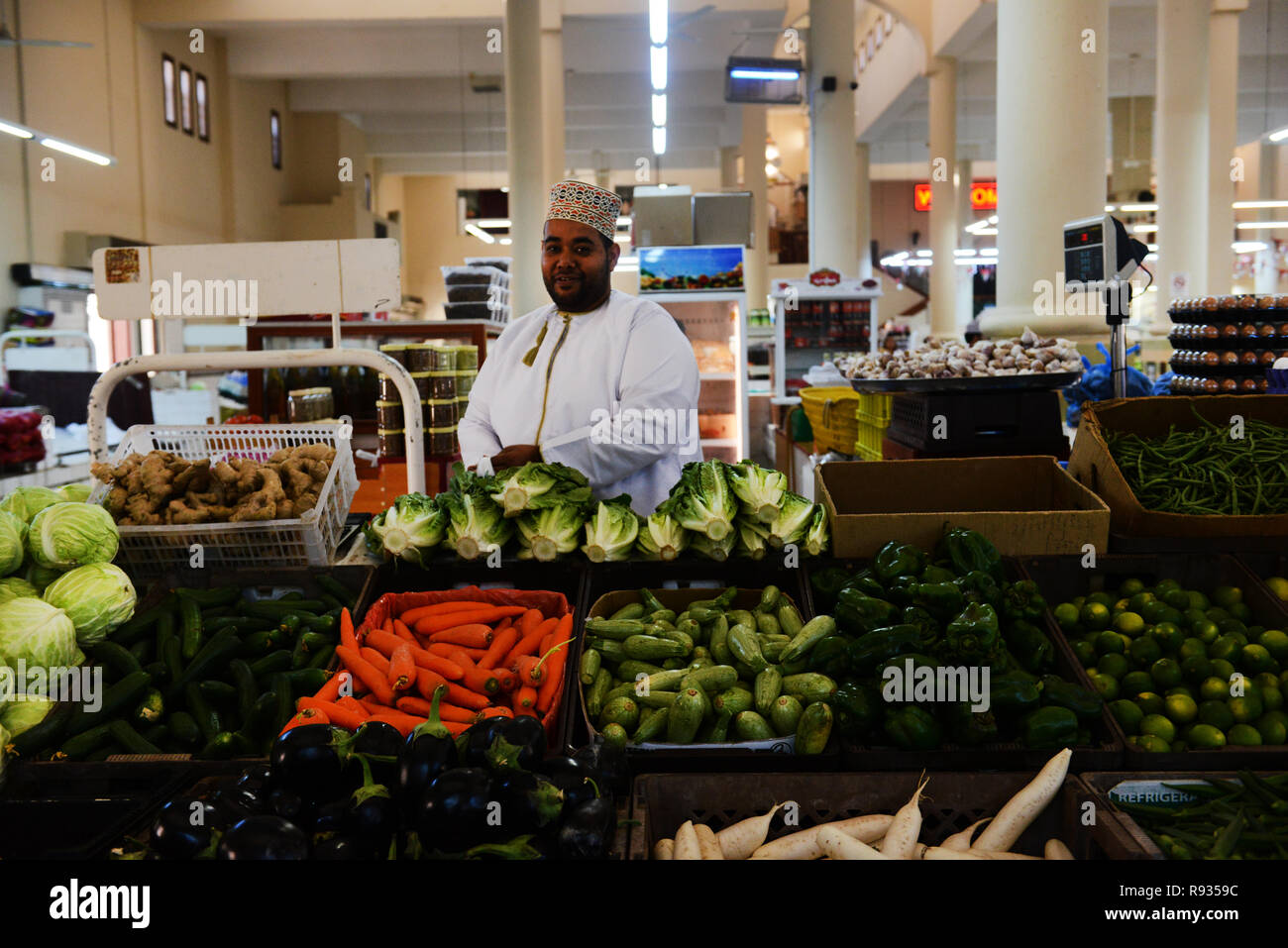 An Omani vendor at the Nizwa market in Oman Stock Photo - Alamy