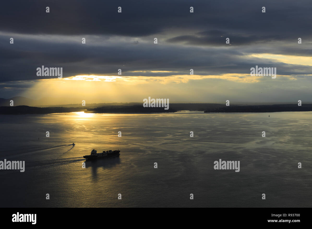 Puget Sound Ferry High Resolution Stock Photography and Images - Alamy