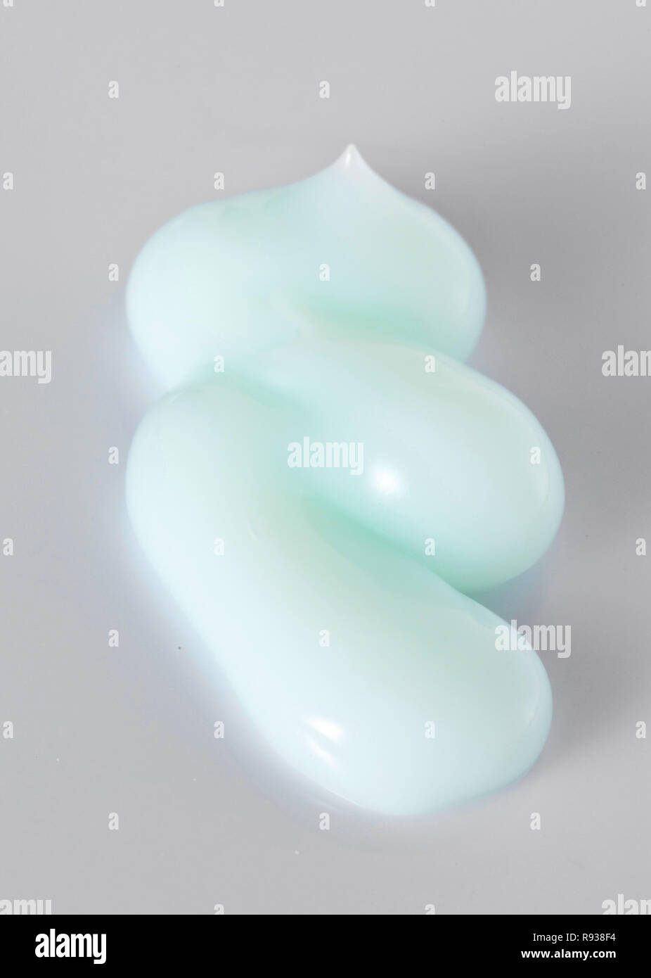 Moisture cream texture, white background Stock Photo - Alamy