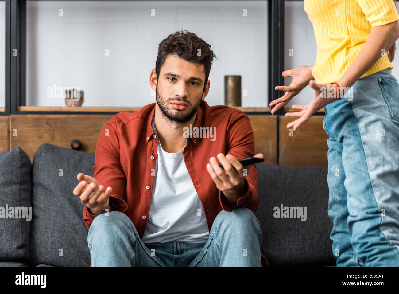 Angry shrug hi-res stock photography and images - Alamy