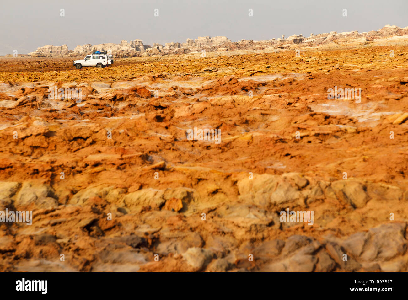 Colourful springs of acid in Dallol, hottest place on earth, Danakil ...