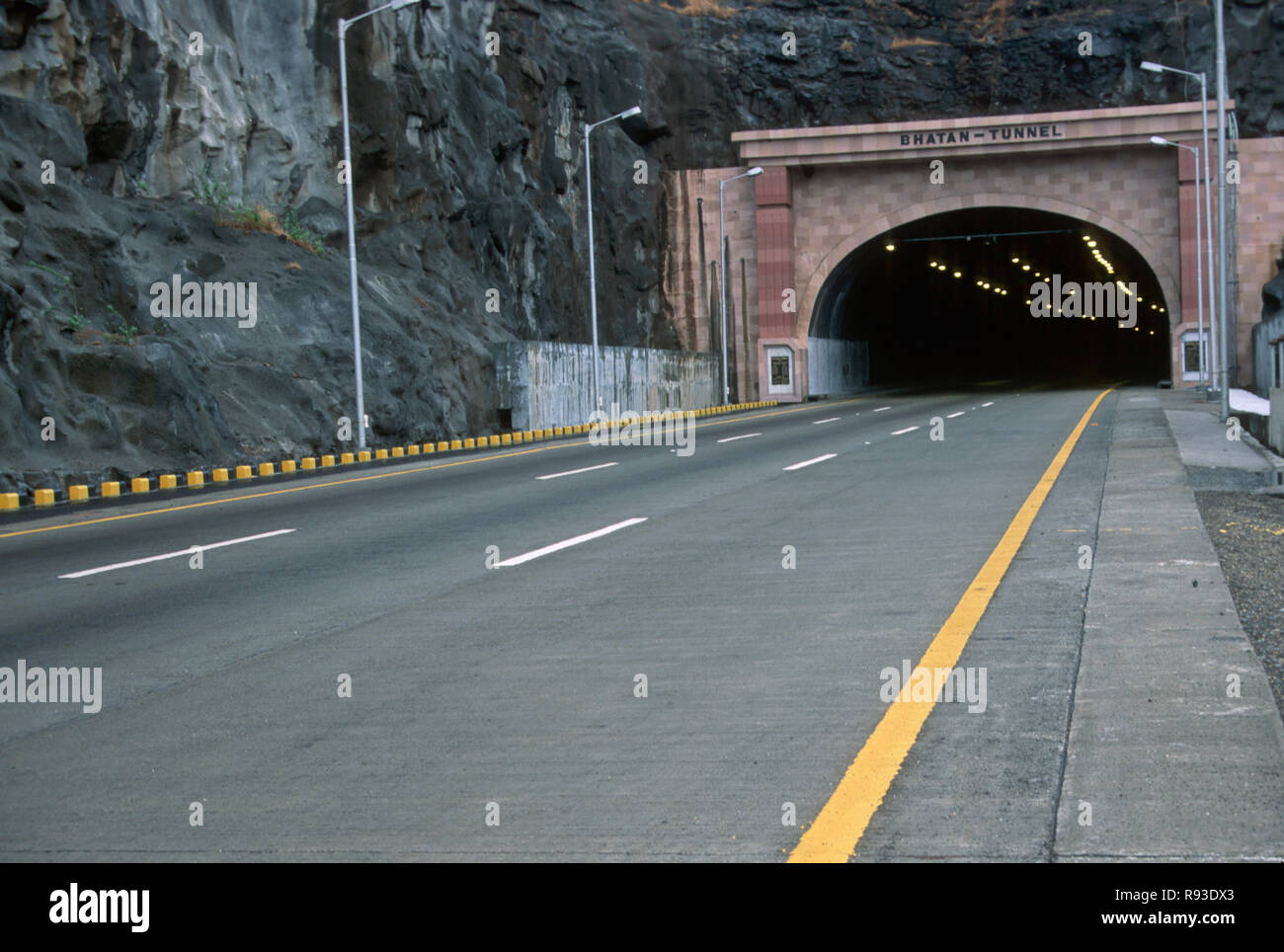 Nh4 hi-res stock photography and images - Alamy