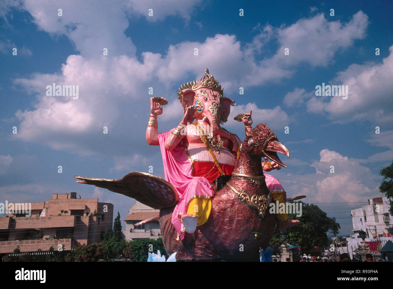 Ganesh ganpati Festival, Procession of huge idol of Elephant headed God ...