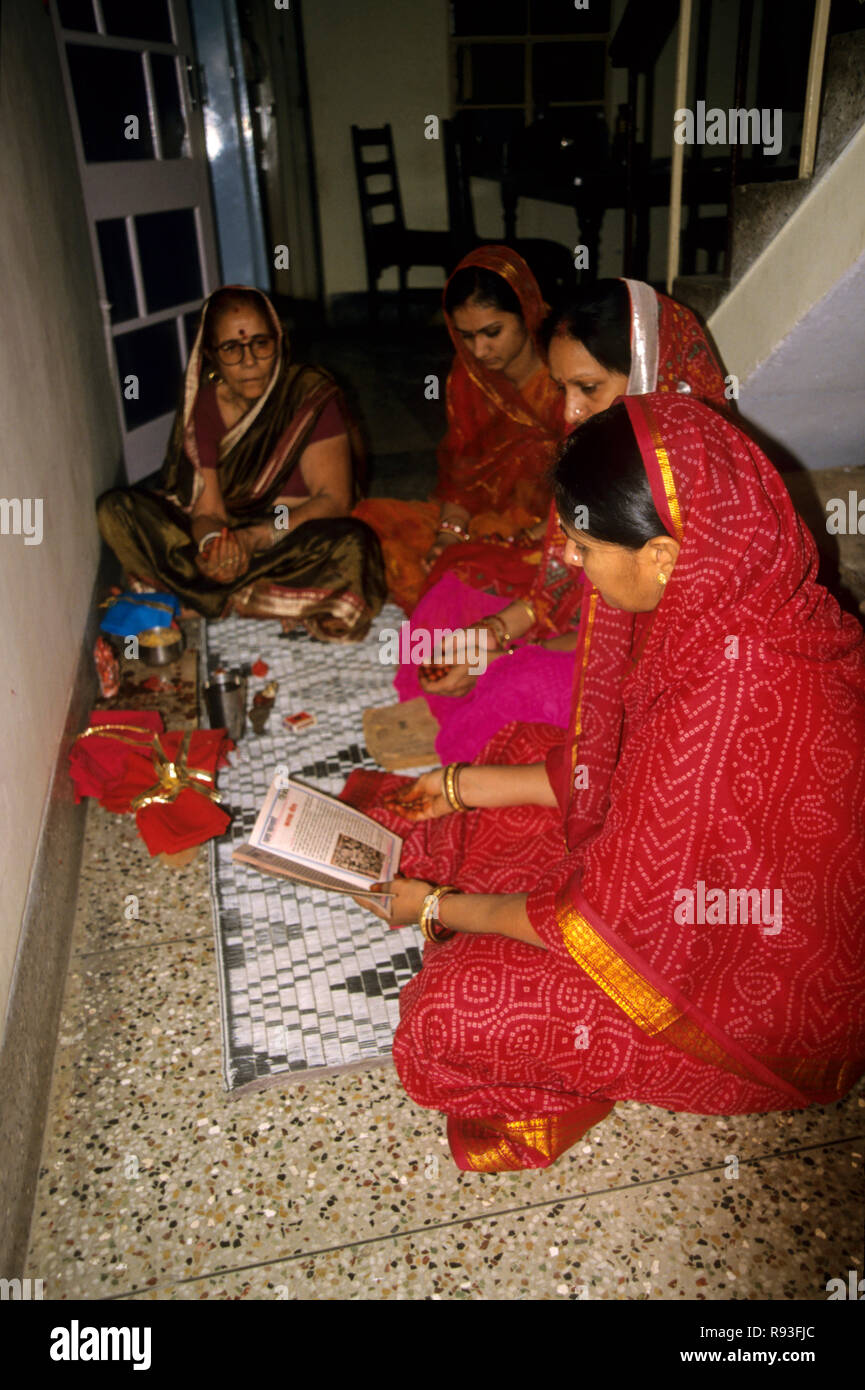 karwa chouth puja, a night of festive finery, rajasthan, india Stock ...
