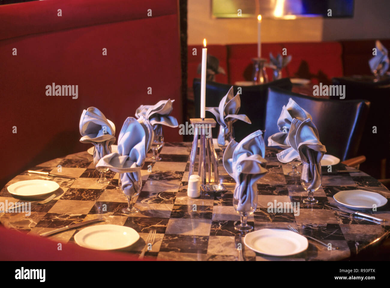 Dining economy hi-res stock photography and images - Alamy