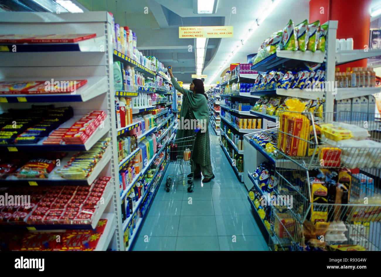 Departmental Store, Cross Road, Mumbai, Maharashtra, India Stock Photo ...