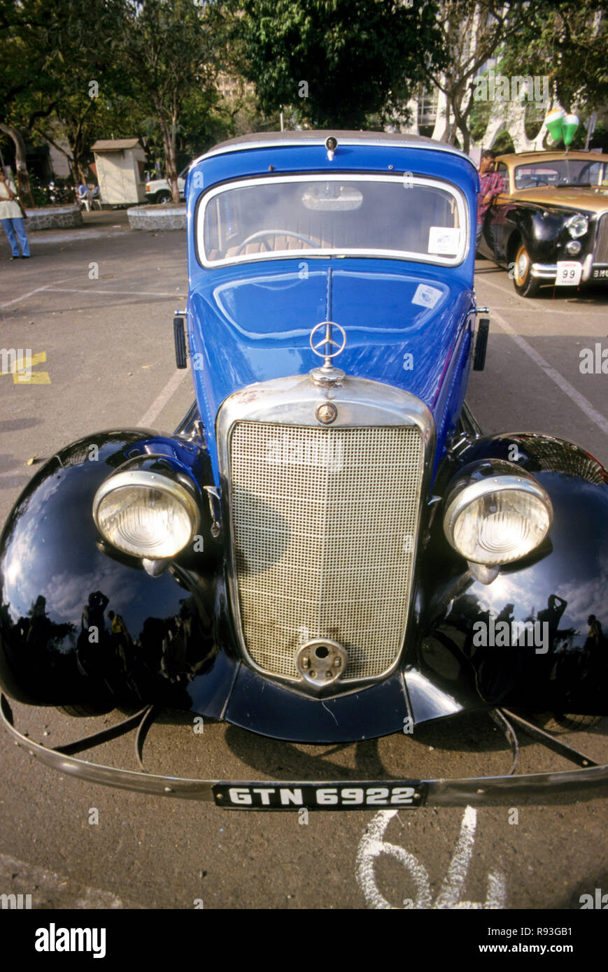 Cars Vehicles Automobiles, Vintage Car fiesta, bombay mumbai ...