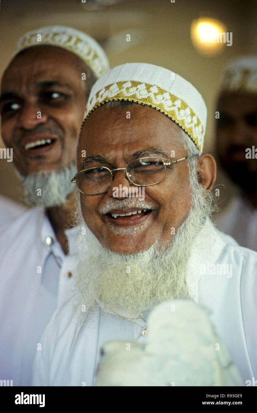 bohara Muslim men, mumbai bombay, maharashtra, india Stock Photo - Alamy