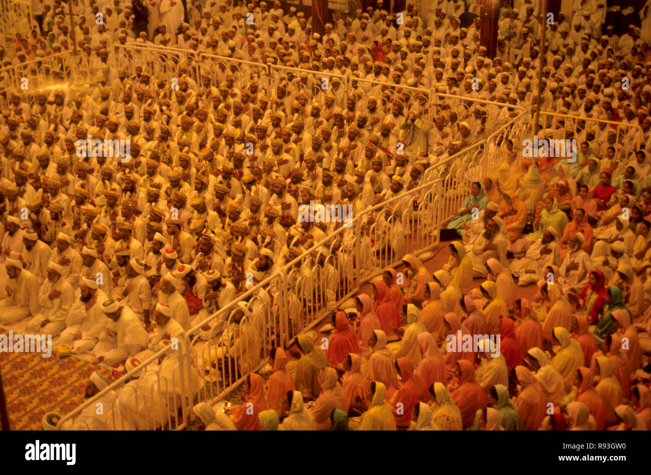 Muslimism High Resolution Stock Photography and Images - Alamy