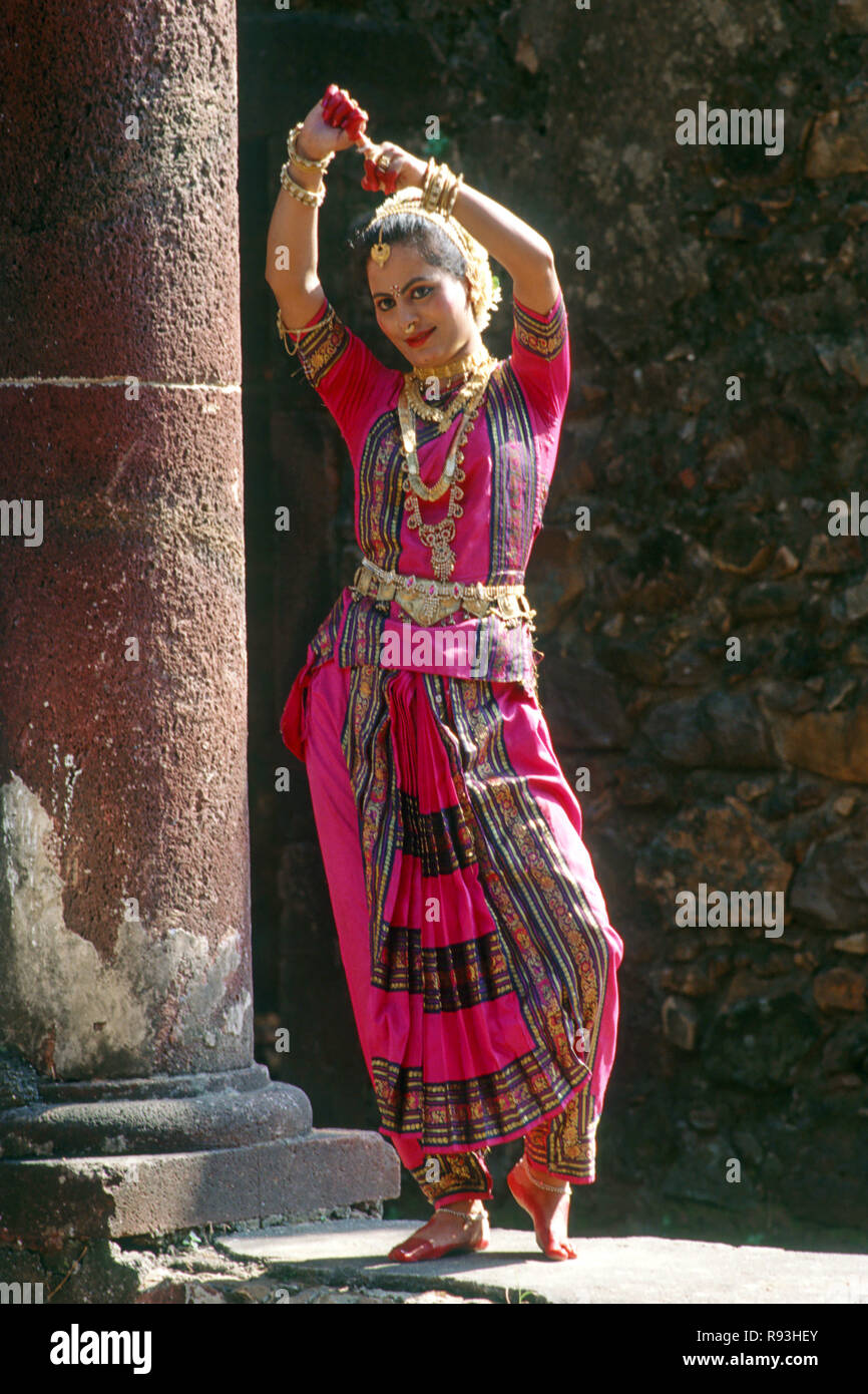 Natyam hi-res stock photography and images - Alamy