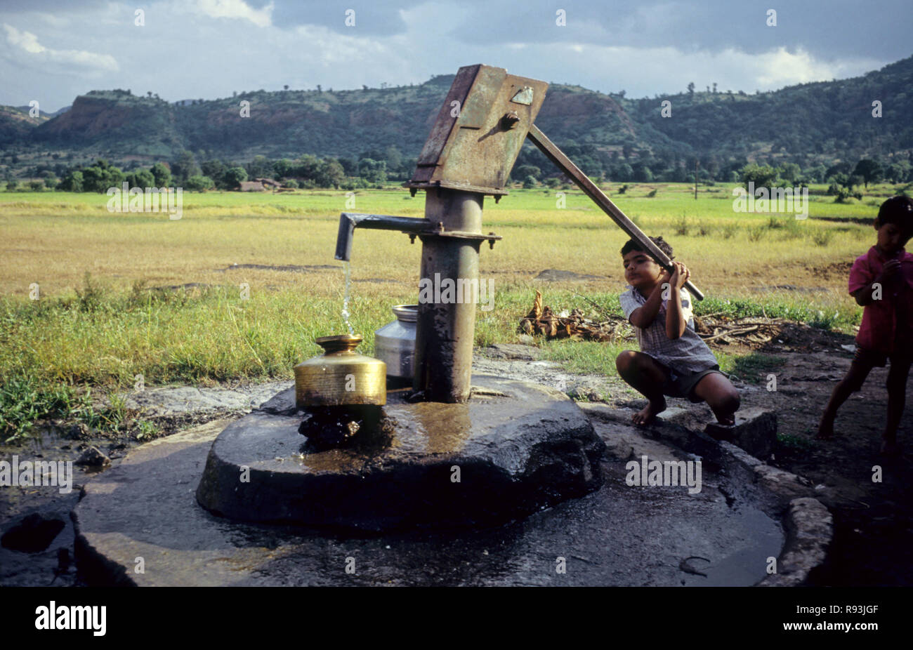 Tube wells india hi-res stock photography and images - Alamy