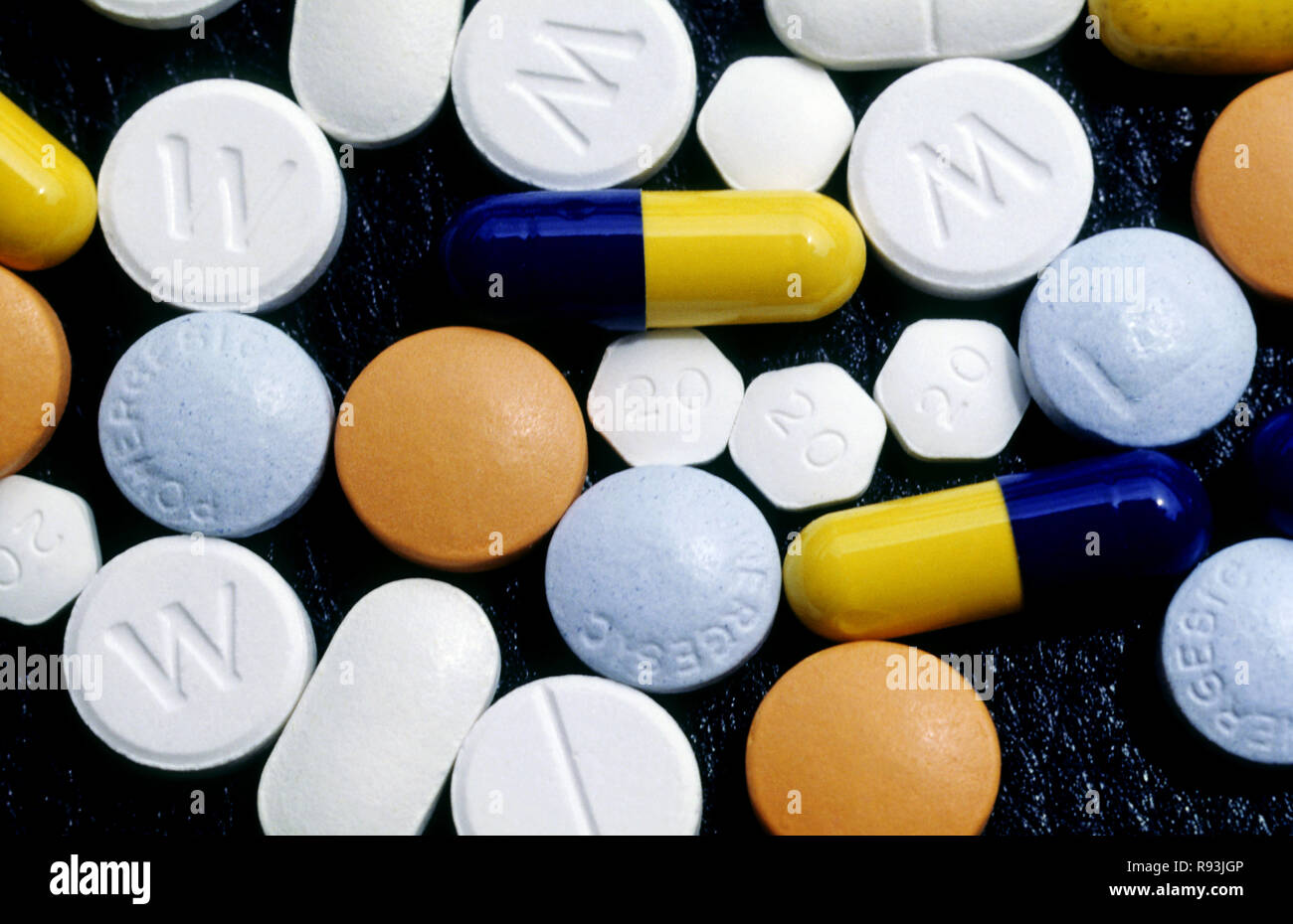 India pharmaceuticals hi-res stock photography and images - Alamy