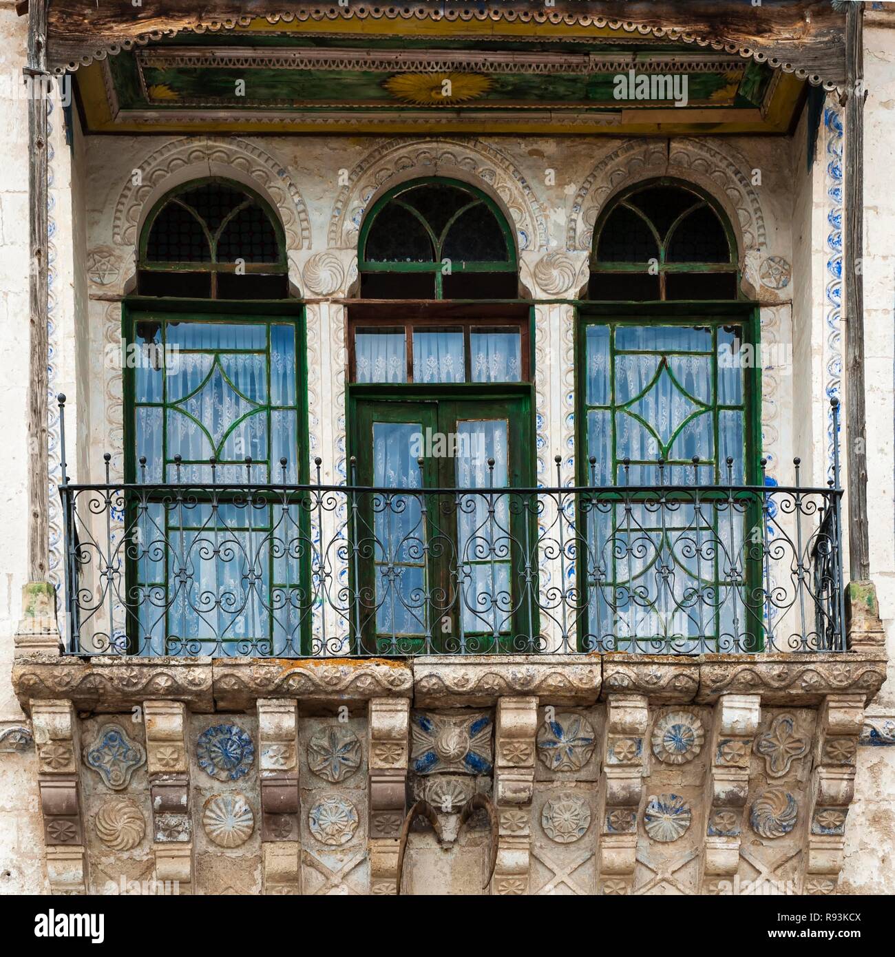 Old greek house hi-res stock photography and images - Alamy