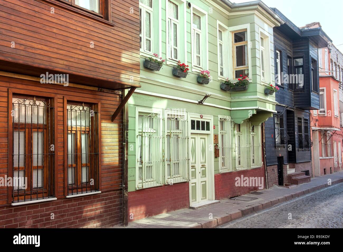 Turkey istanbul timber houses hi-res stock photography and images - Alamy