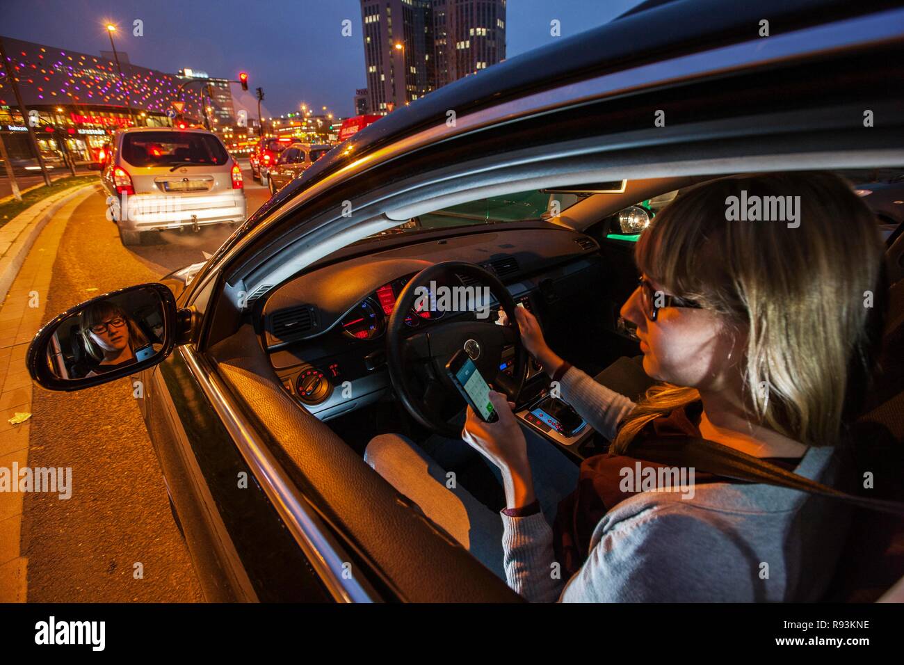 Car city centre hi-res stock photography and images - Alamy
