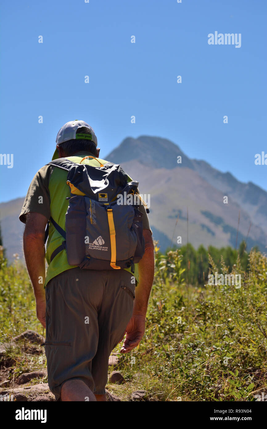 Active 60 yr old hi-res stock photography and images - Alamy