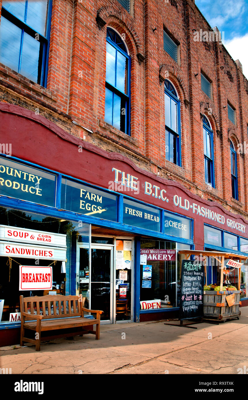 Old fashioned signs hi-res stock photography and images - Alamy