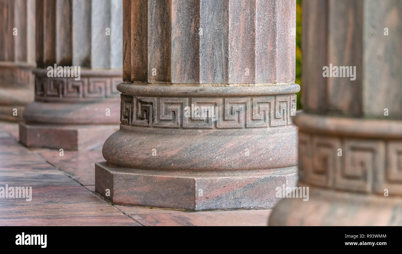Column shafts hi-res stock photography and images - Alamy