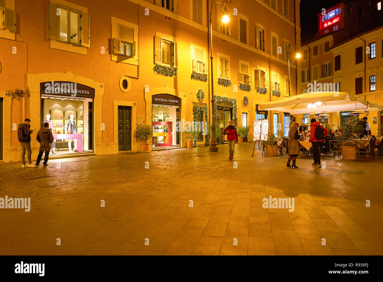 Bottega rome hi-res stock photography and images - Alamy