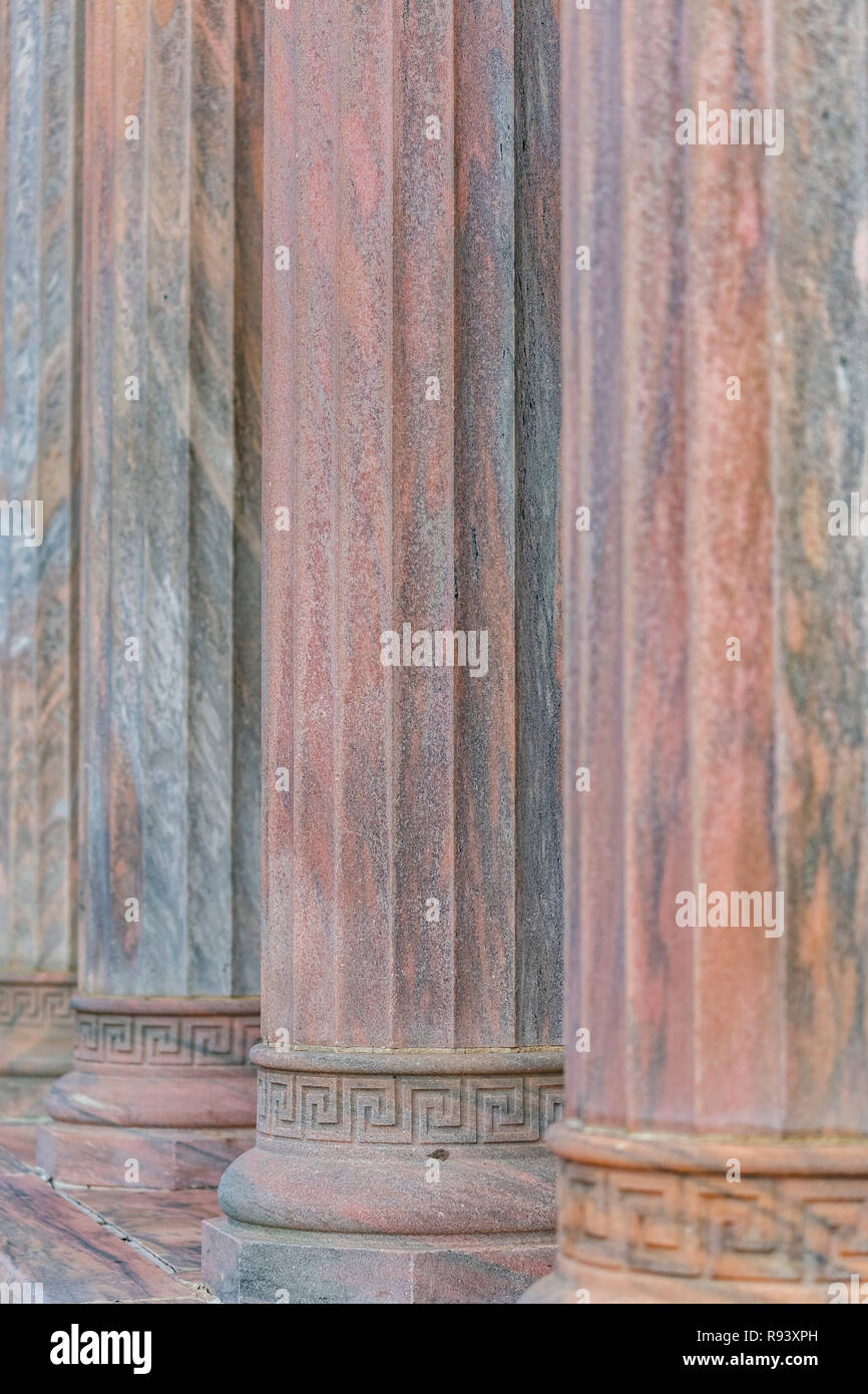 Pillar base fluted column hi-res stock photography and images - Alamy