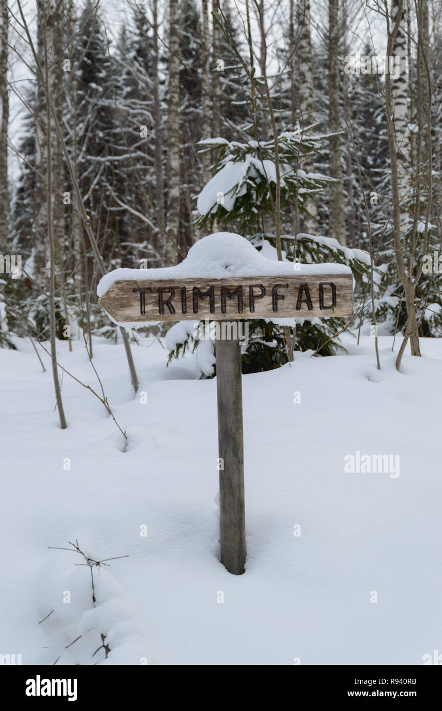 Keep fit snow hi-res stock photography and images - Alamy