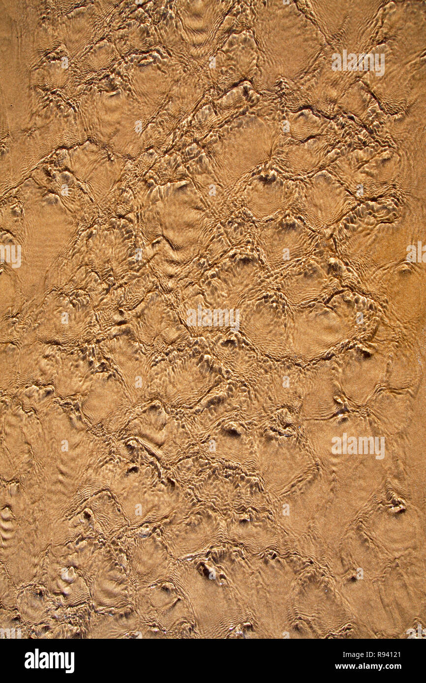 Beach water ripples hi-res stock photography and images - Alamy