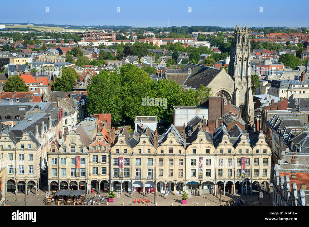 Arras (northern France): cafe terraces, arcades and facade of ...