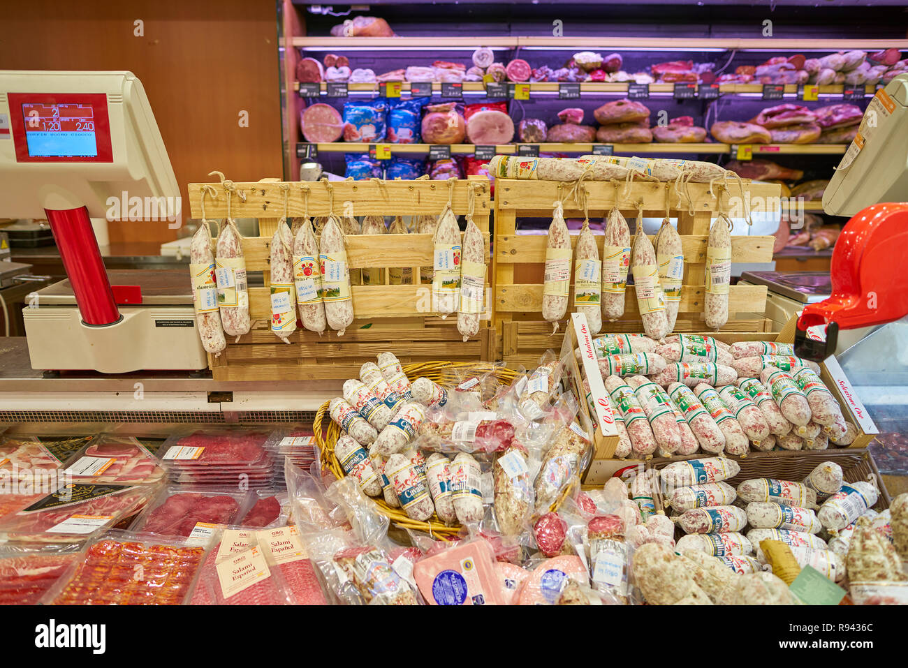 Inside Carrefour High Resolution Stock Photography and Images - Alamy