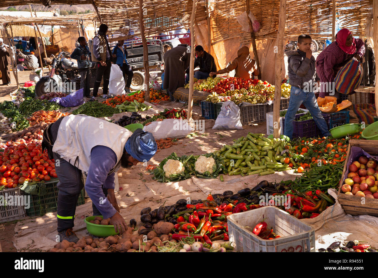 Fruit and vegetable market south africa hi-res stock photography and ...