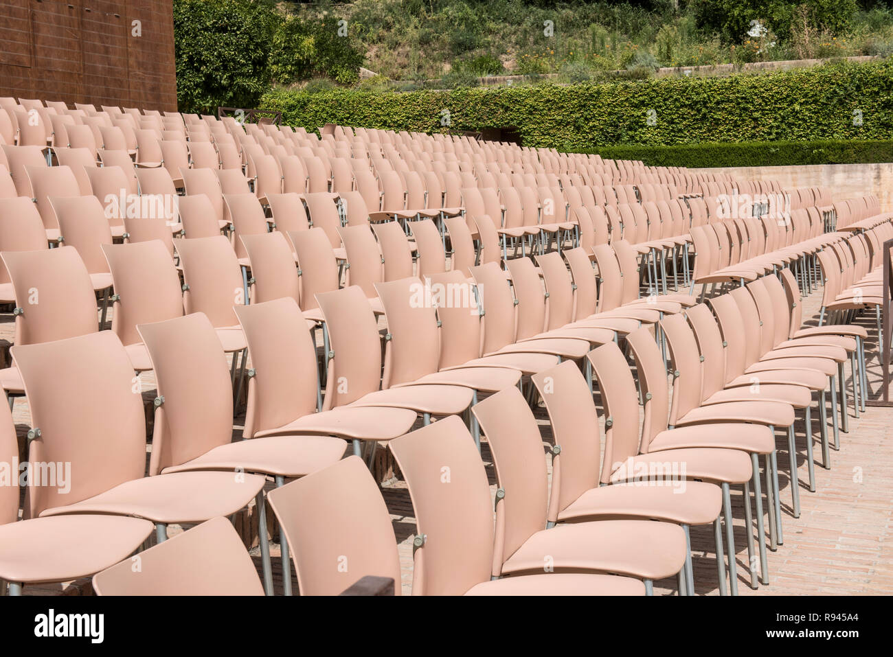 Sitting chairs hi-res stock photography and images - Alamy