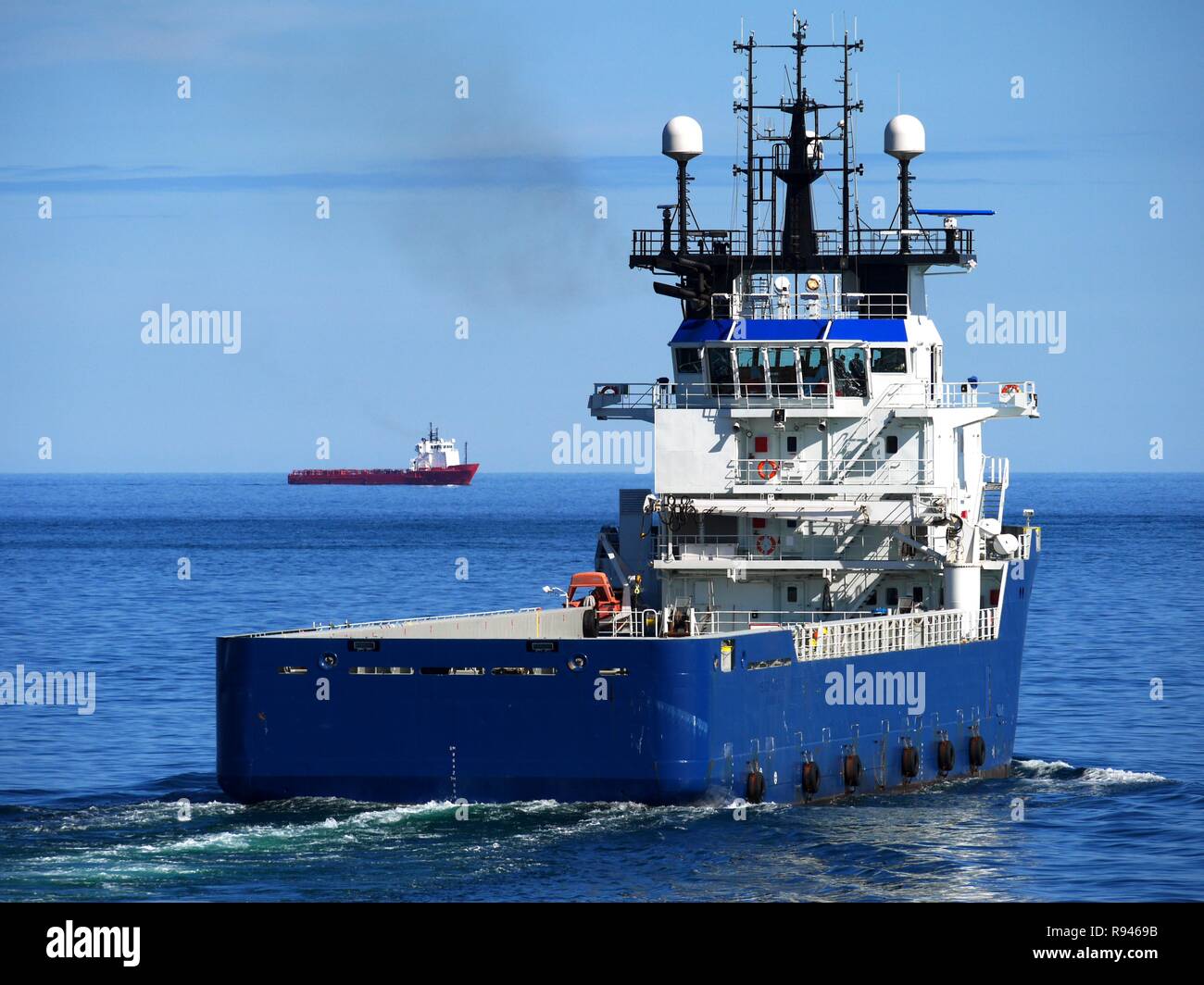 North sea rig supply vessel hi-res stock photography and images - Alamy