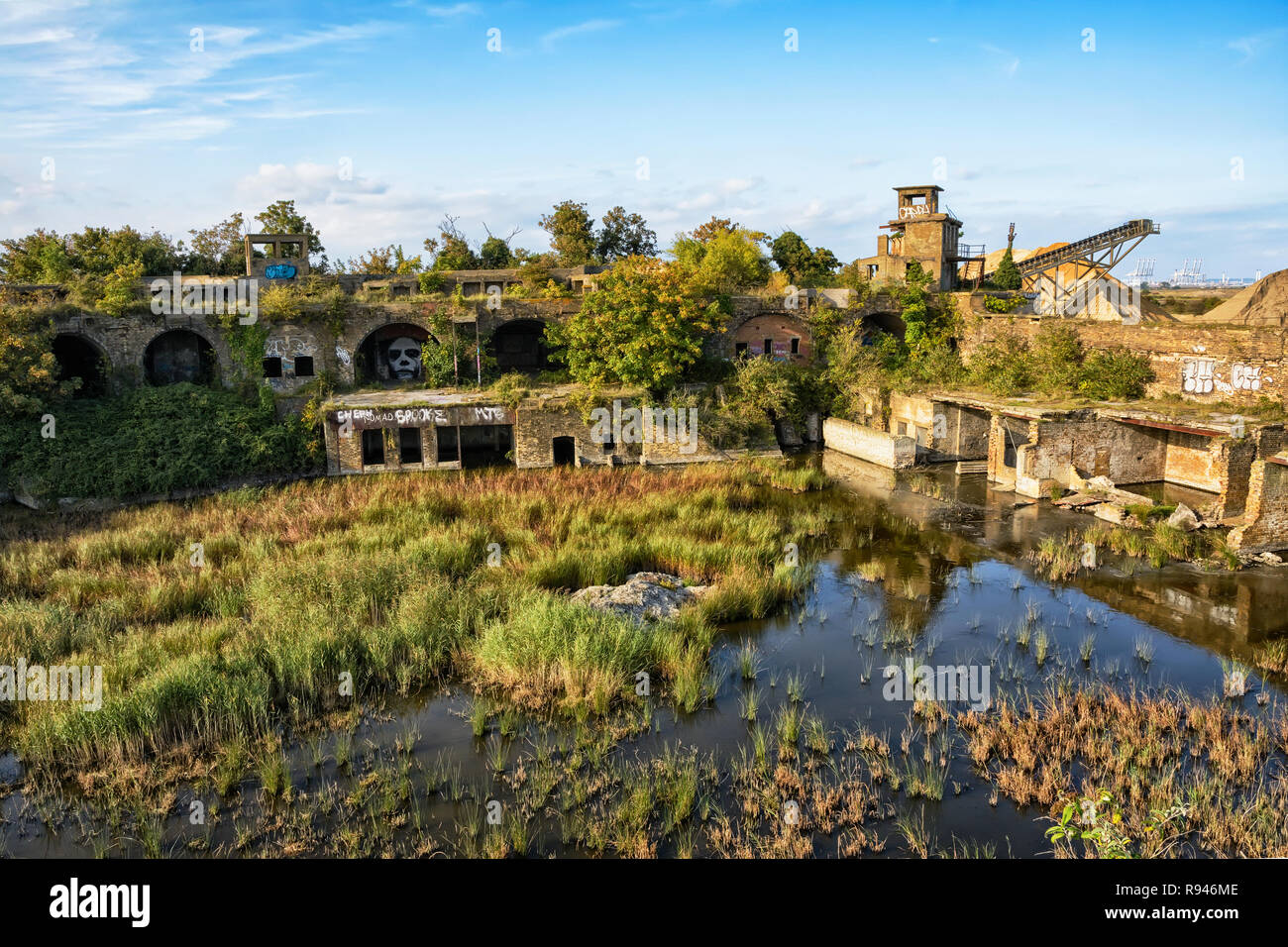 Fortifacation hi-res stock photography and images - Alamy